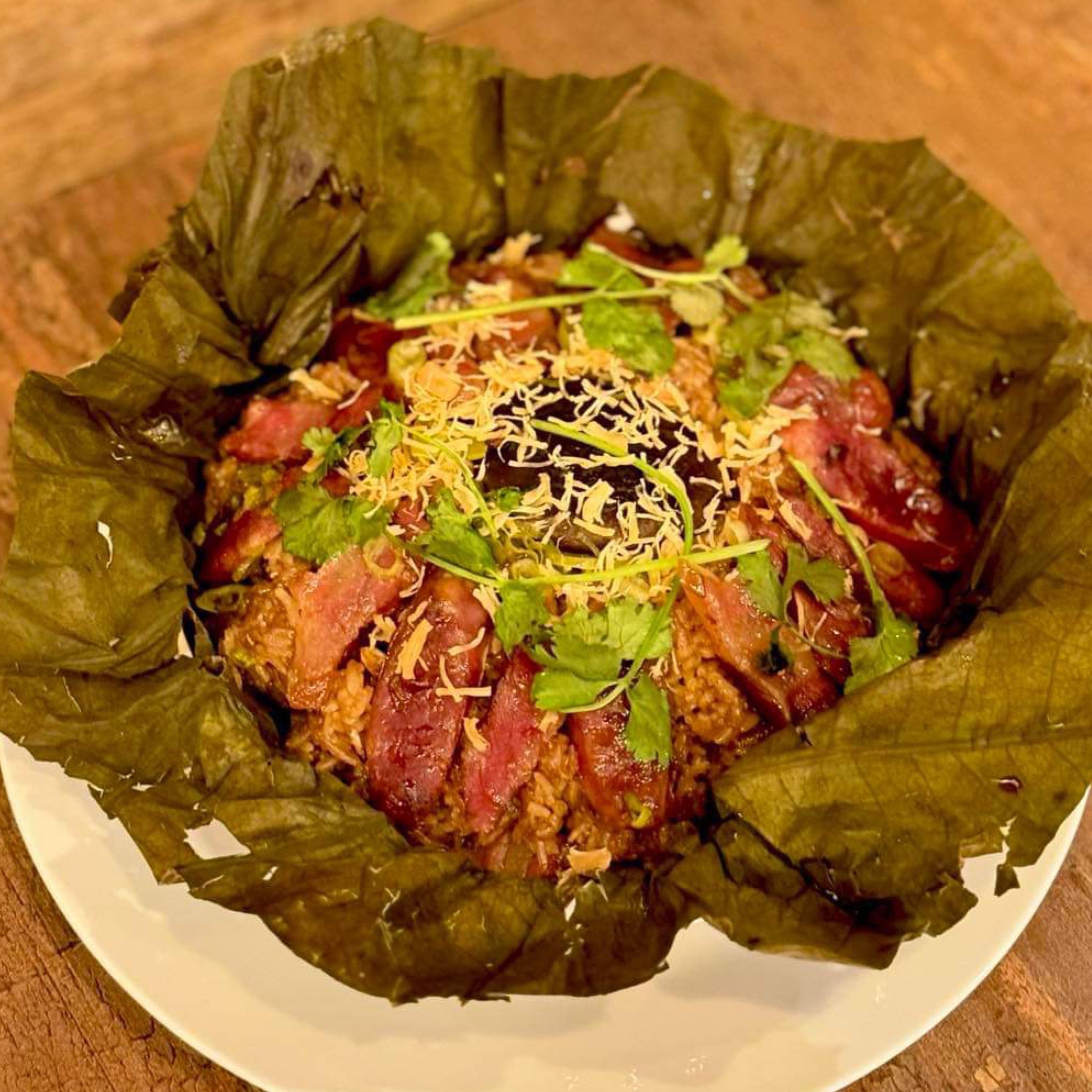 Stir Fried Glutinous Rice with Chinese Sausage荷香臘味糯米飯 | Aquila Hong ...